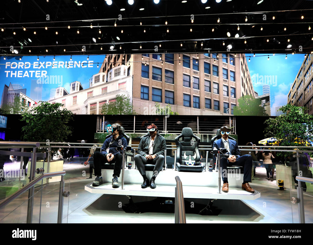Ford experience center hi-res stock photography and images - Alamy