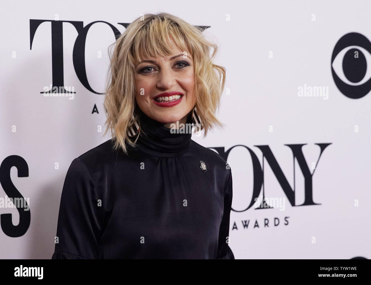 Ana s Mitchell arrives at The 73rd Annual Tony Awards Meet The Nominees ...