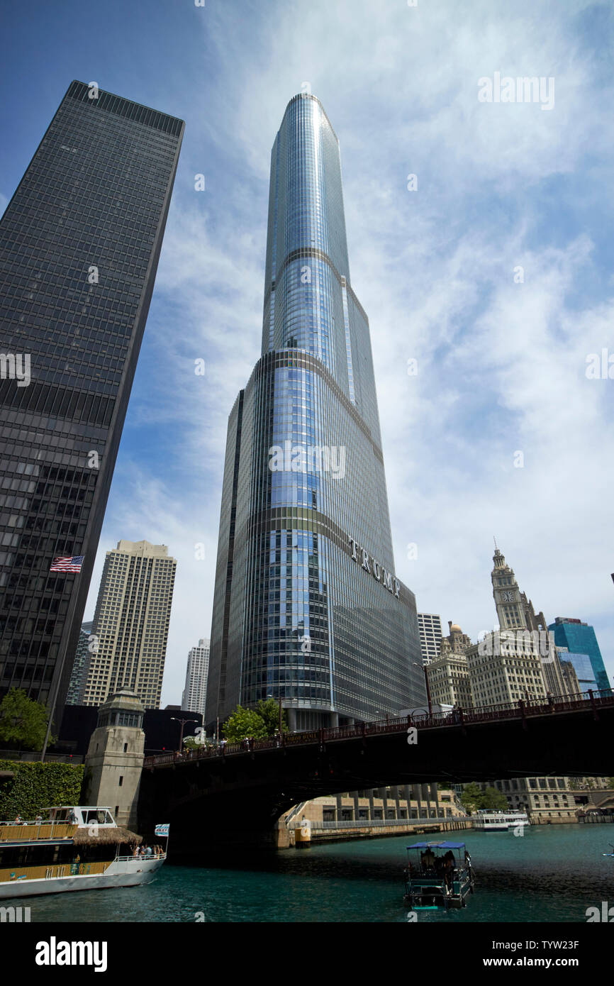 Trump downtown chicago hi-res stock photography and images - Alamy