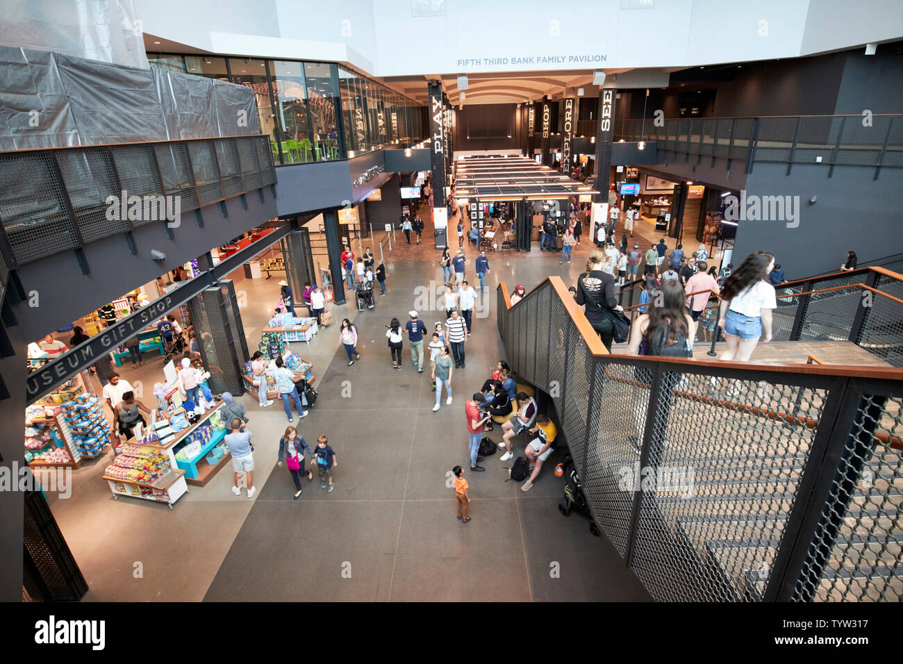 fifth third bank family pavilion inside the chicago children's museum ...