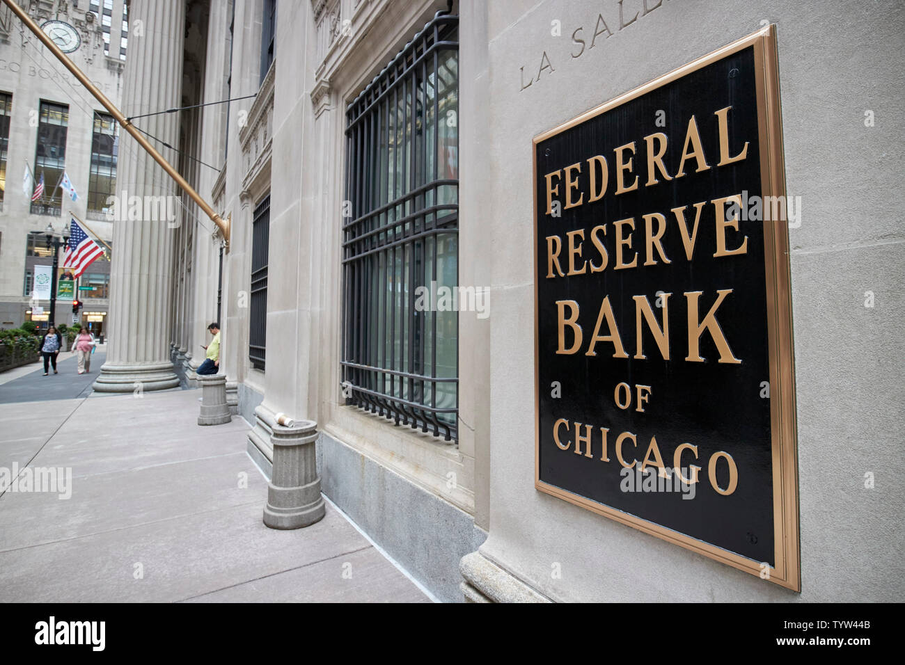 Chicago federal reserve building hi-res stock photography and images ...