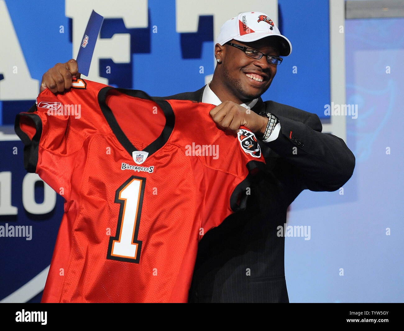 Number 3 overall pick hi-res stock photography and images - Alamy