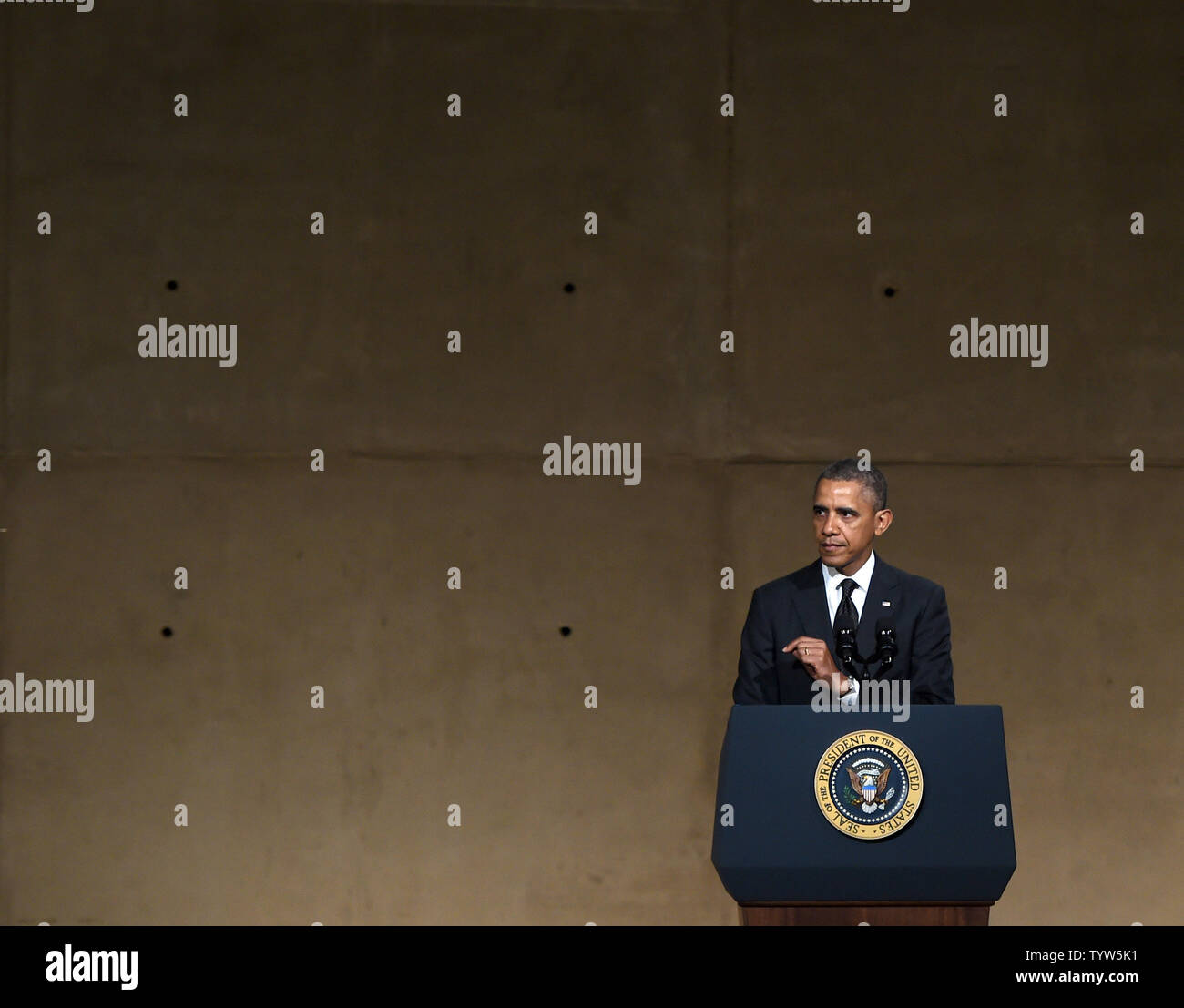 President Barack Obama speaks at the dedication of the National ...