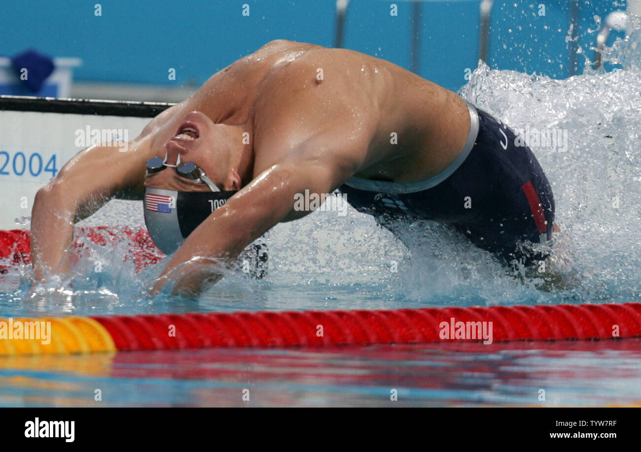 American swimmer Aaron Peirsol launches off for the men's 200-meter ...