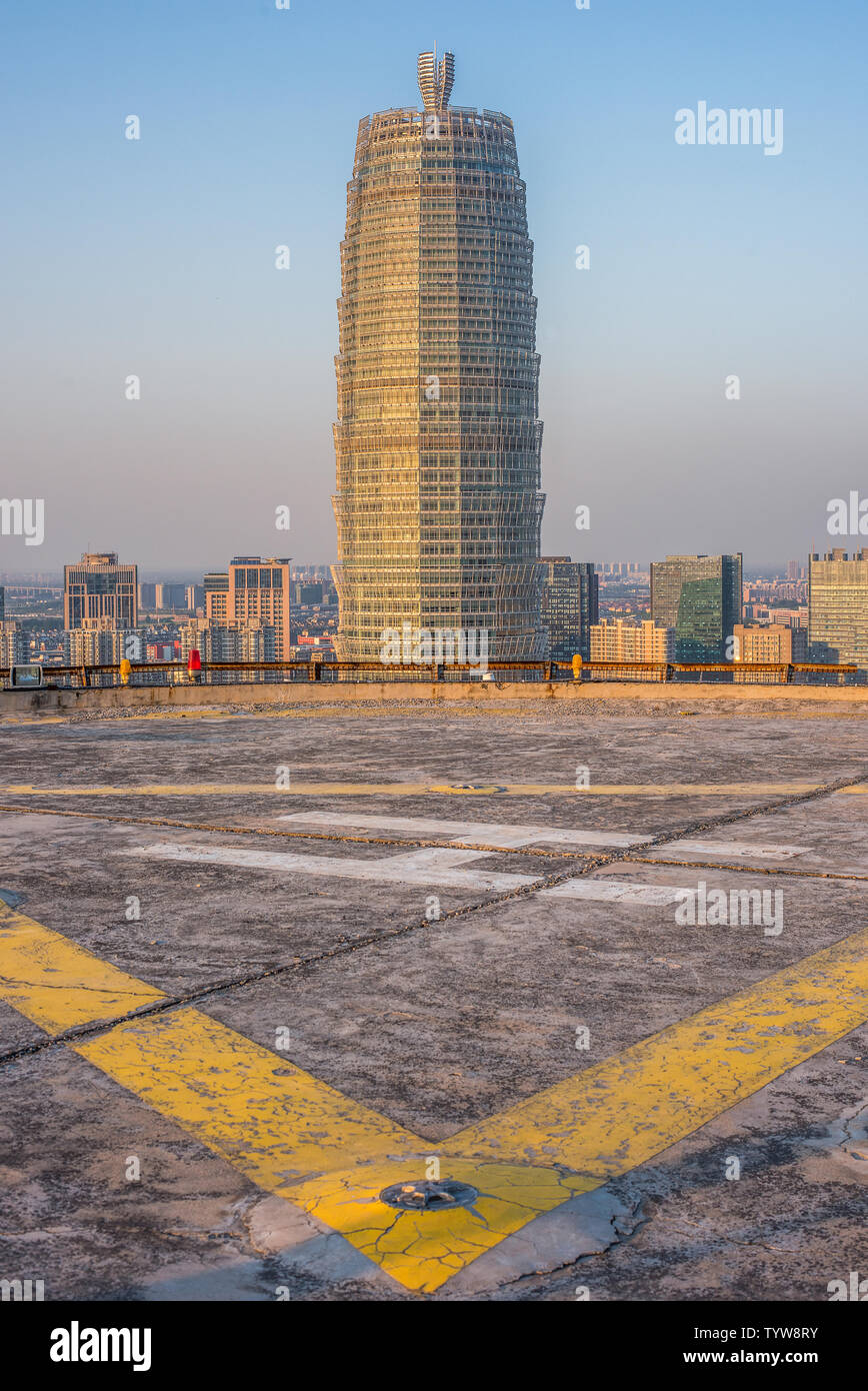 Helicopter helipad on asphalt hi-res stock photography and images - Alamy