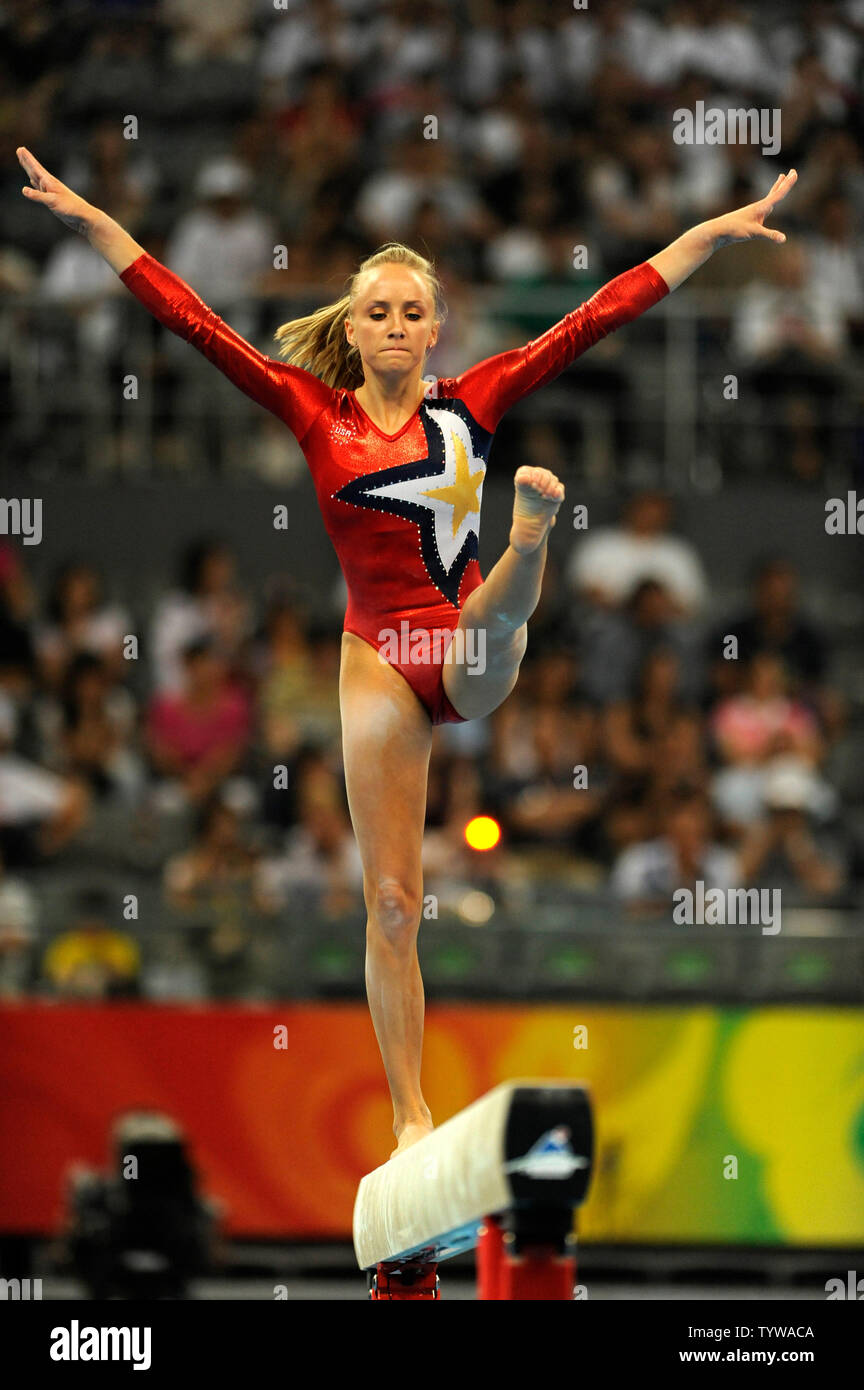 Nastia liukin beam hi-res stock photography and images - Alamy