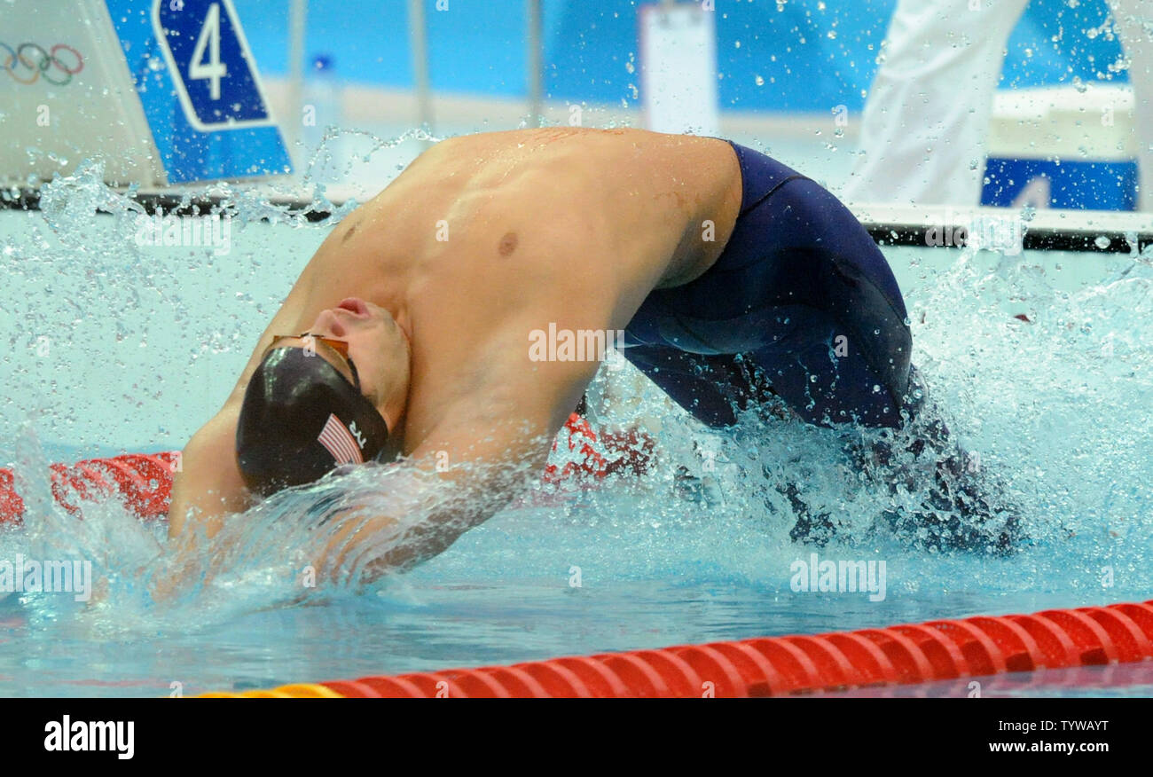 Mens backstroke start hi-res stock photography and images - Alamy