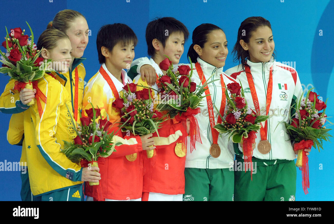 Australia's Melissa Wu and Briony Cole (silver), China's Xin Wang and ...