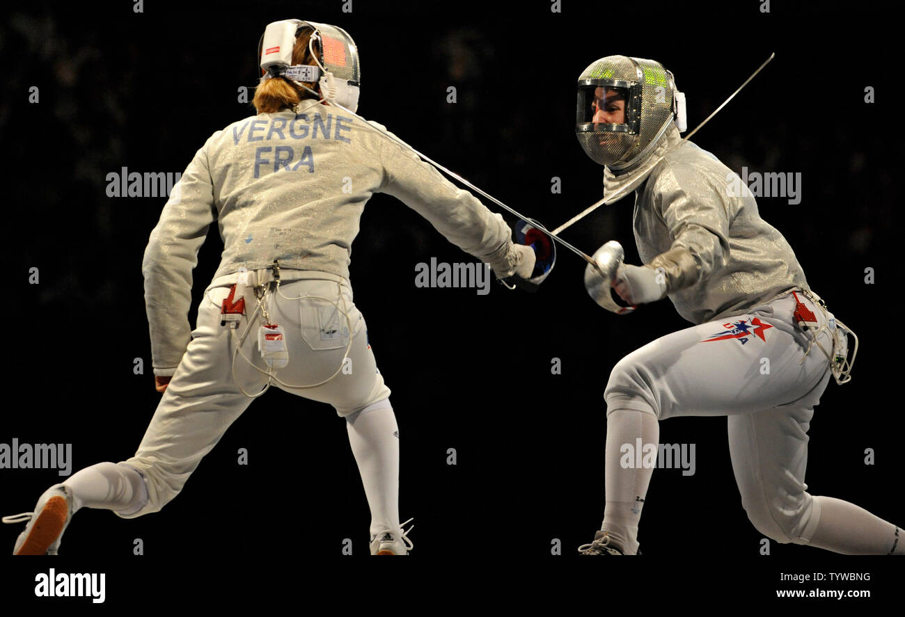 American fencer Sada Jacobson (R) in action against French fencer ...