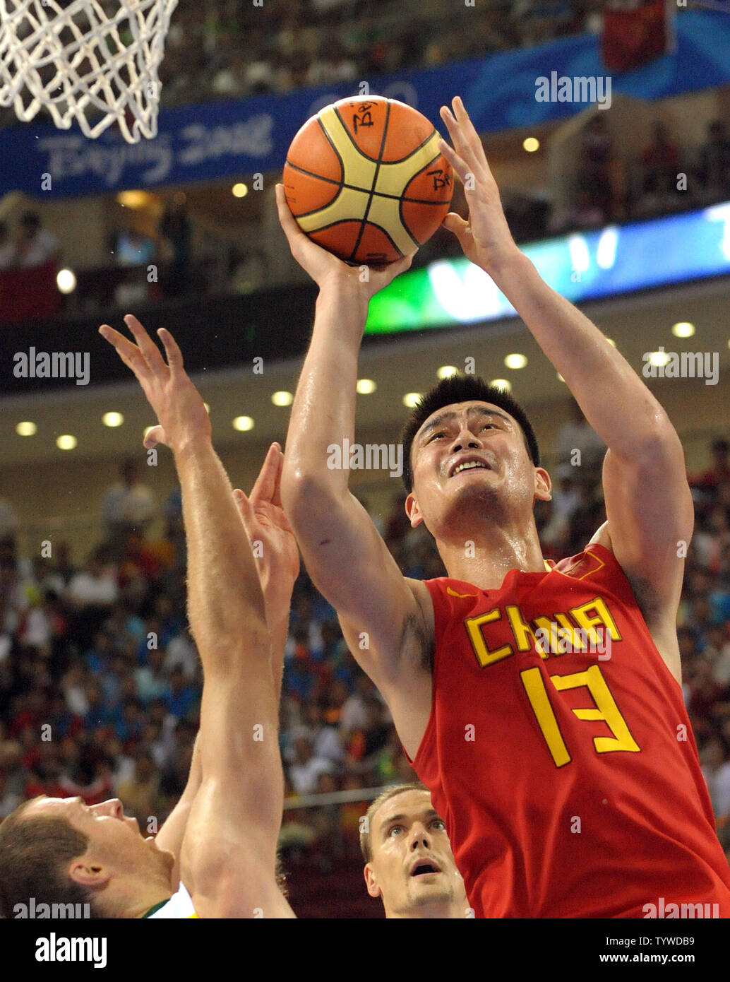 Yao ming olympics hi-res stock photography and images - Alamy