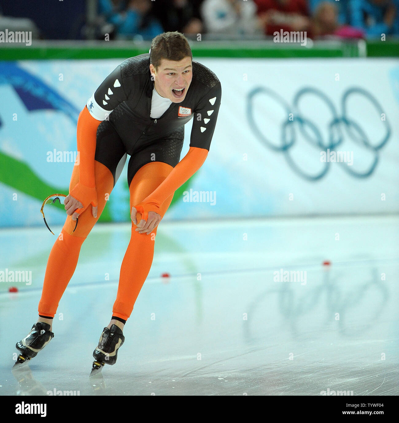 Sven Kramer of the Netherlands cools down after taking gold in men's ...