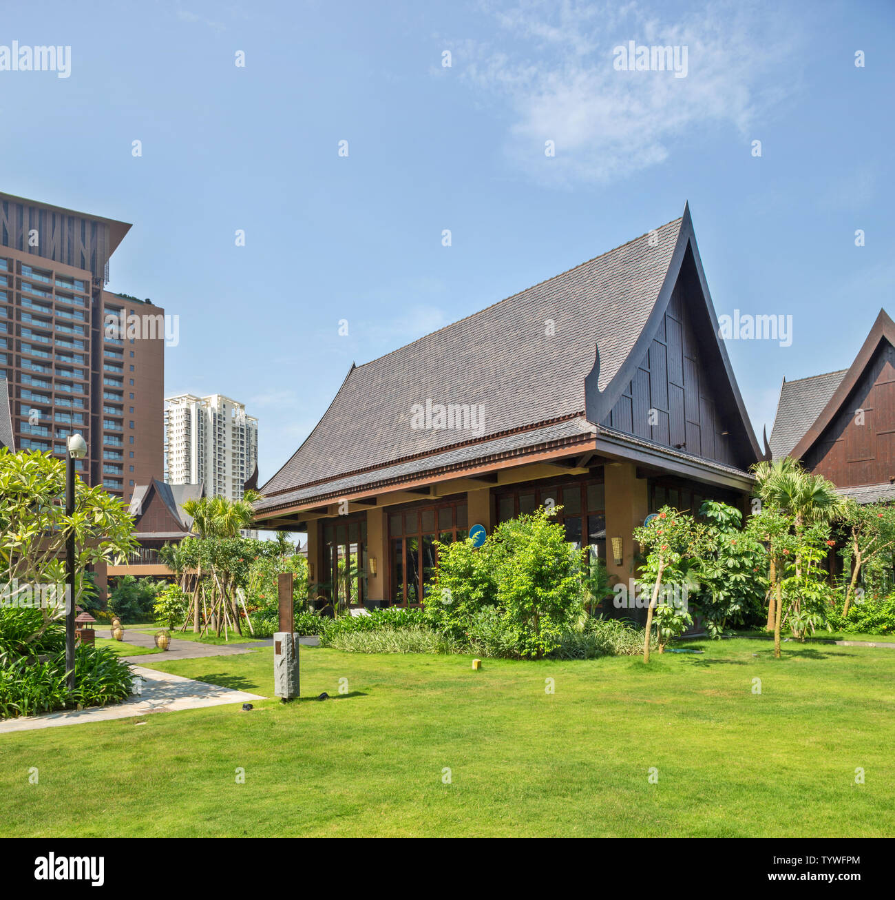 resort building exterior Stock Photo - Alamy