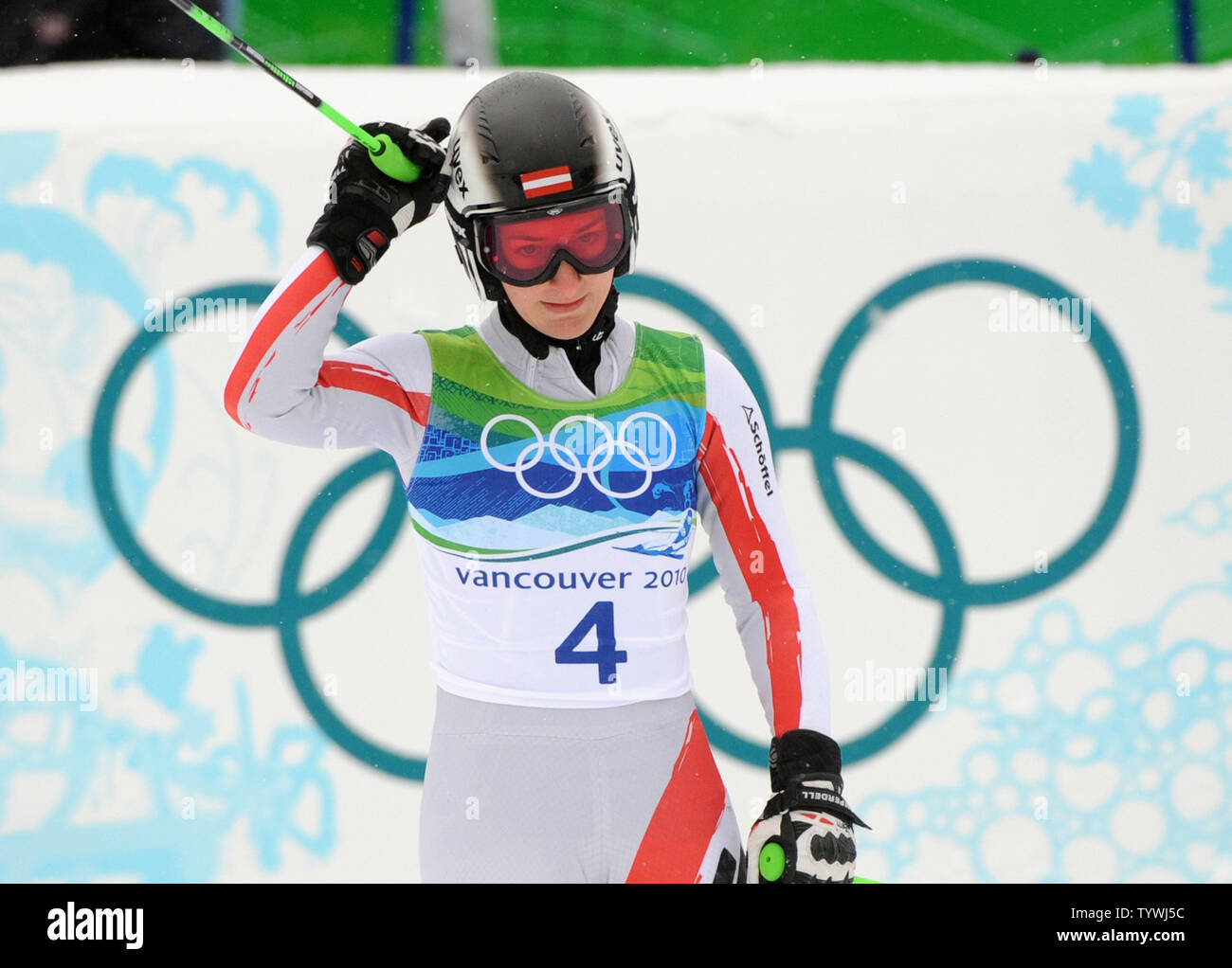 Austria's Kathrin Zettel celebrates after she records the third-fastest ...