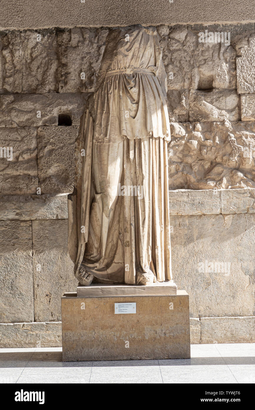 cult statue of apollo patroos Stock Photo - Alamy