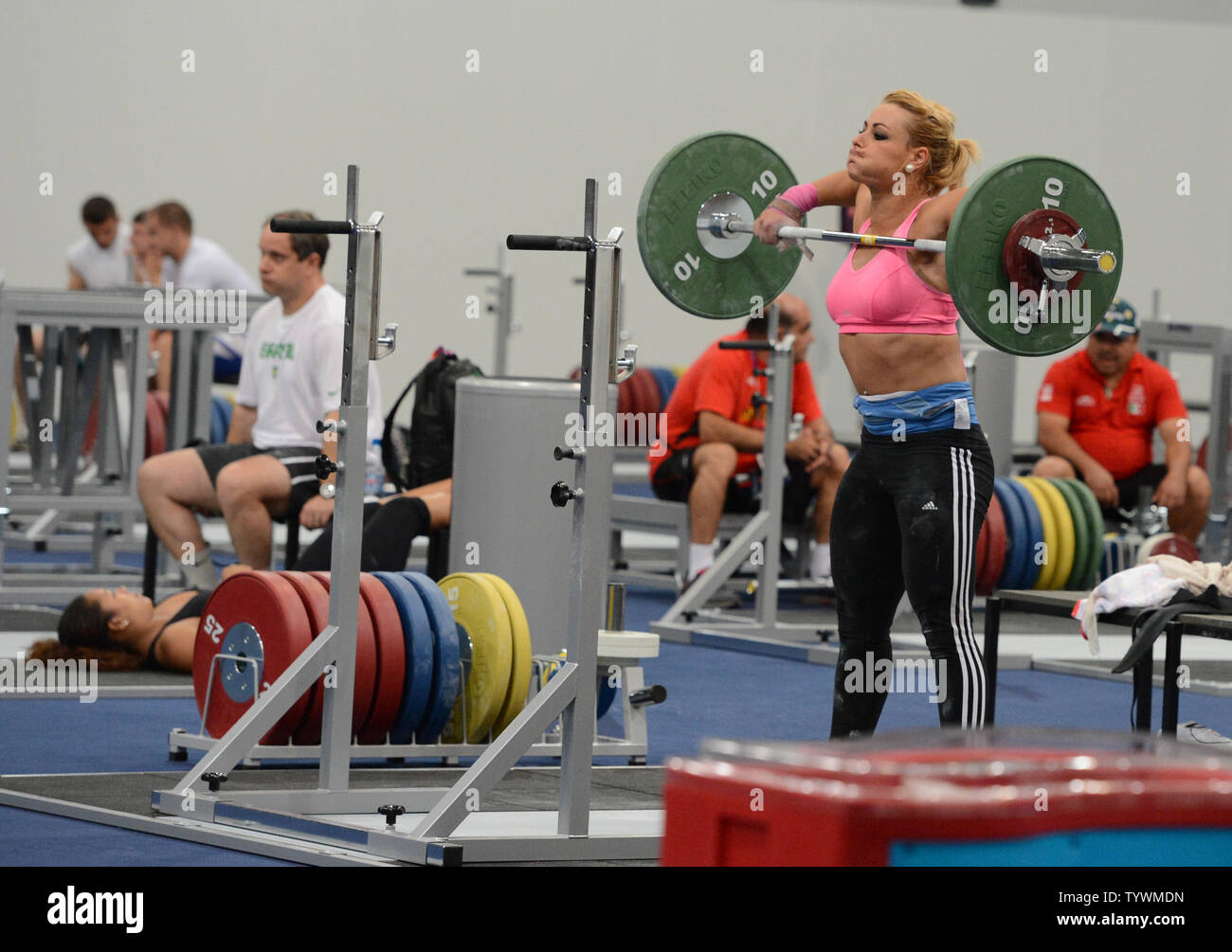 Weightlifters hi-res stock photography and images - Alamy