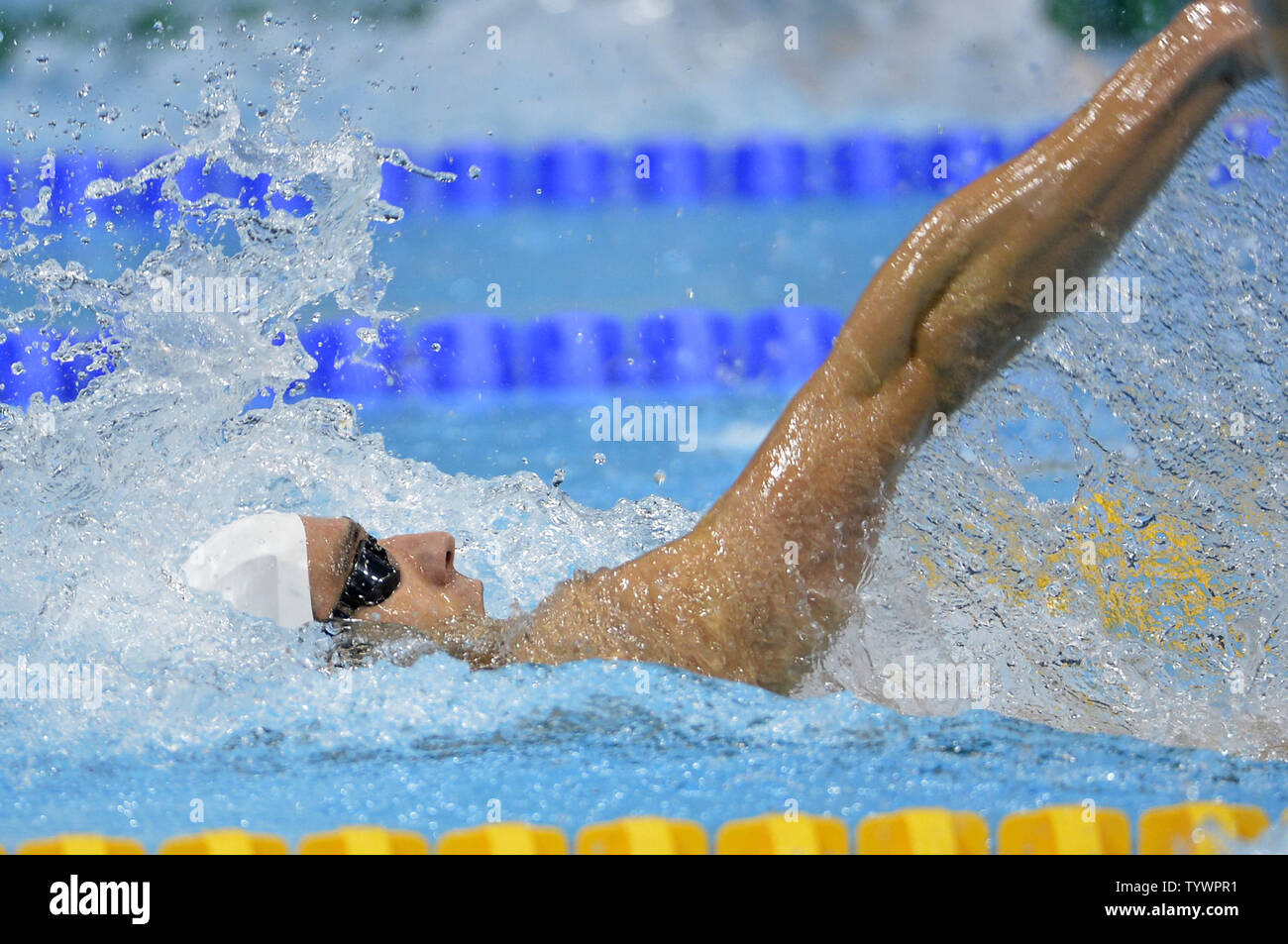 American swimmer michael phelps in hi-res stock photography and images ...