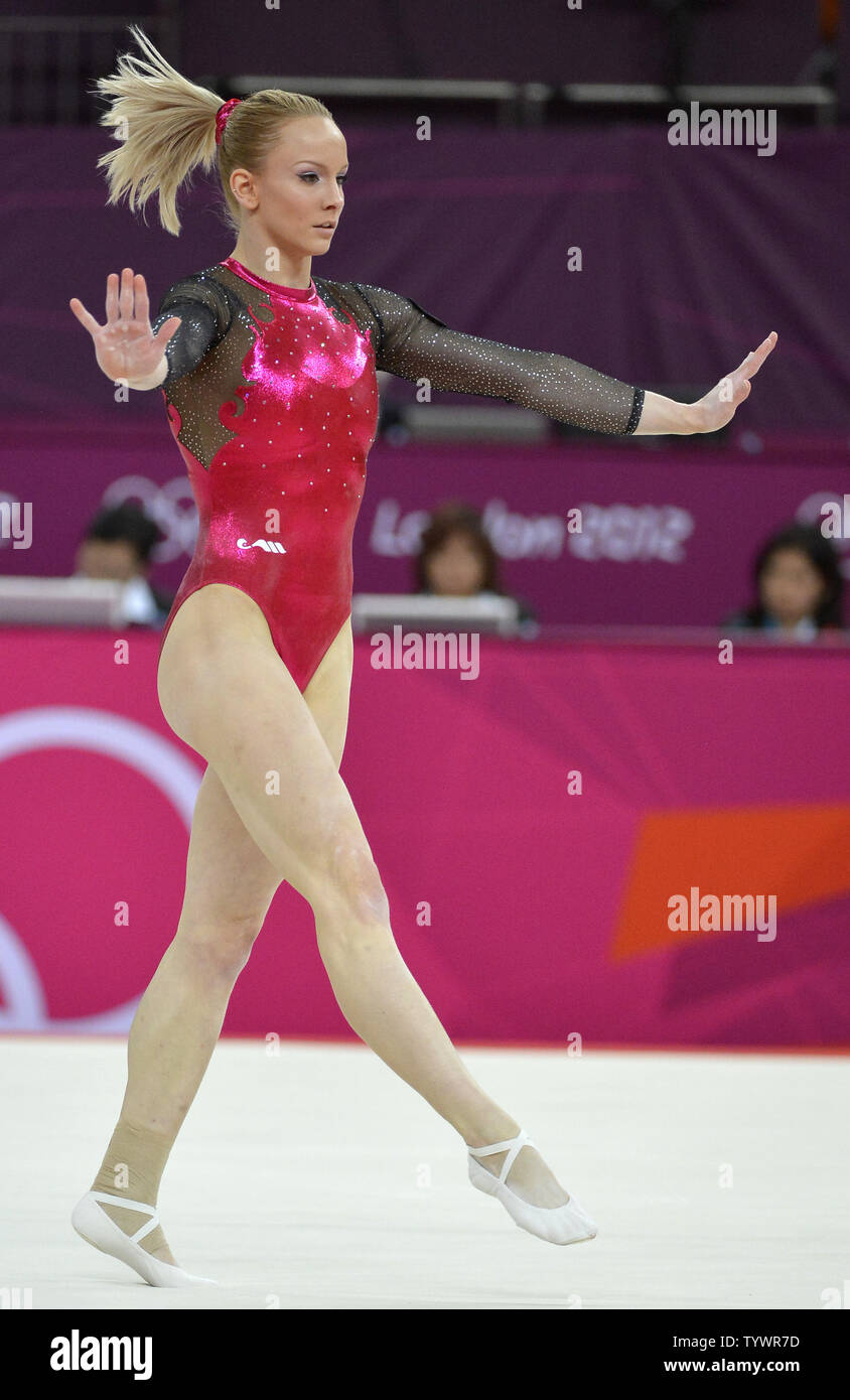 Sandra raluca High Resolution Stock Photography and Images - Alamy