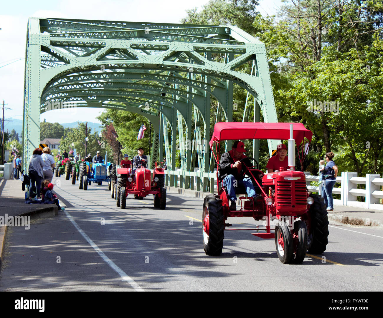 Parade tractor hi-res stock photography and images - Alamy