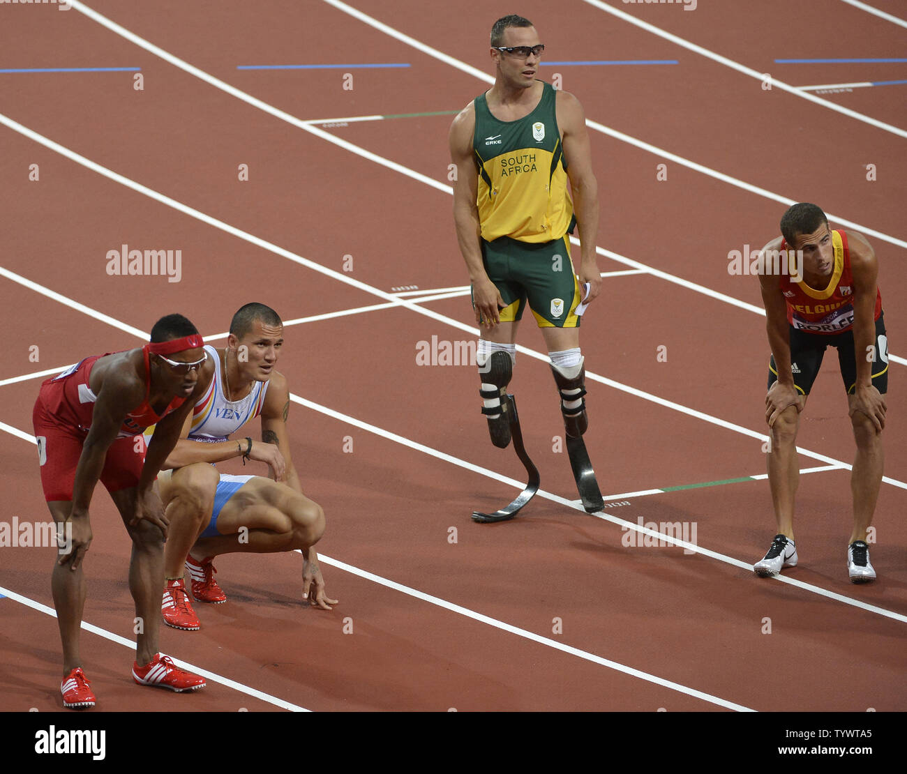 South African sprinter Oscar Pistorius (2nd,R) who finished in last ...