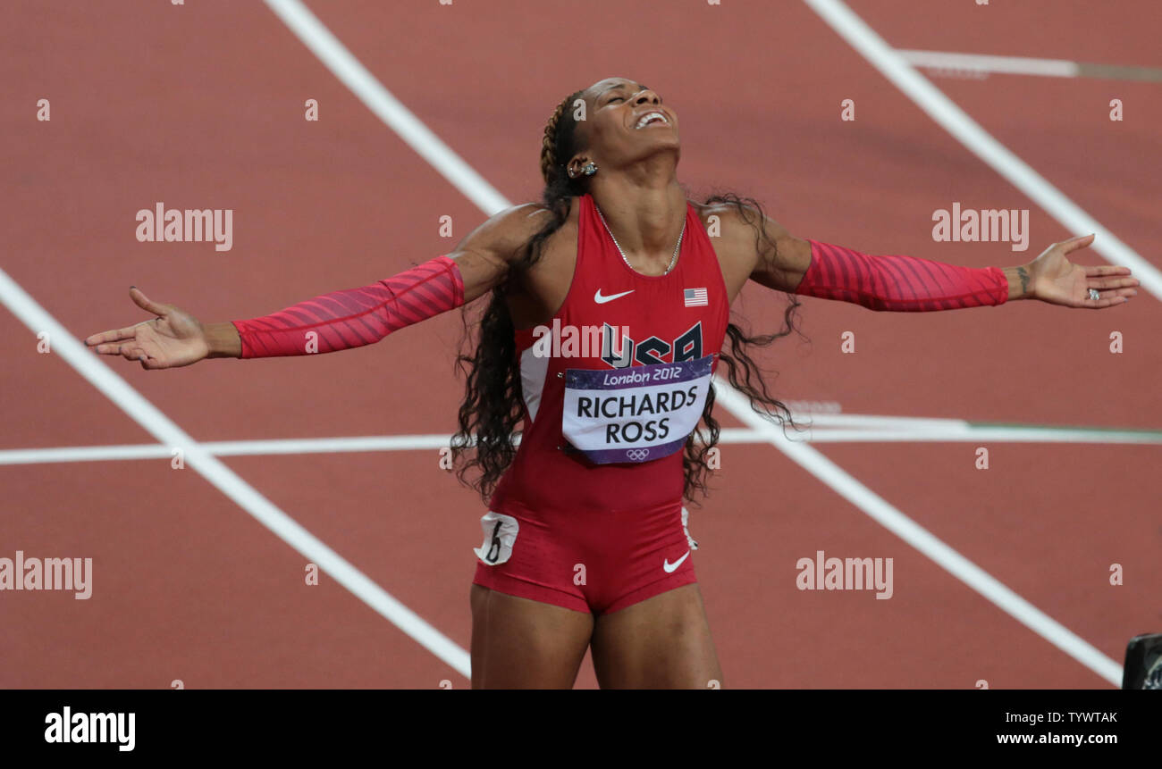 America's Sanya Richards-Ross celebrates winning the Final of the Women ...