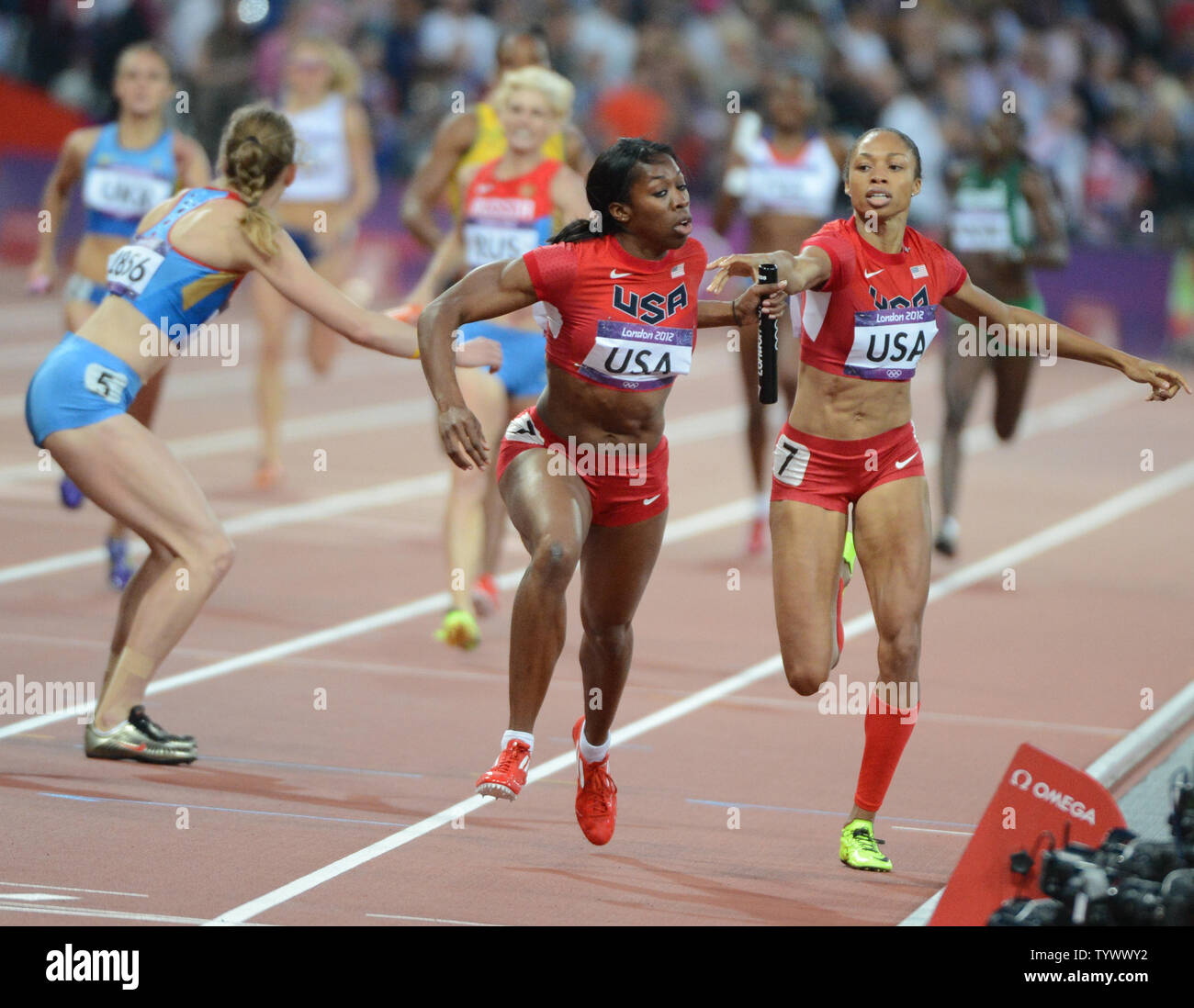 400m run hi-res stock photography and images - Alamy