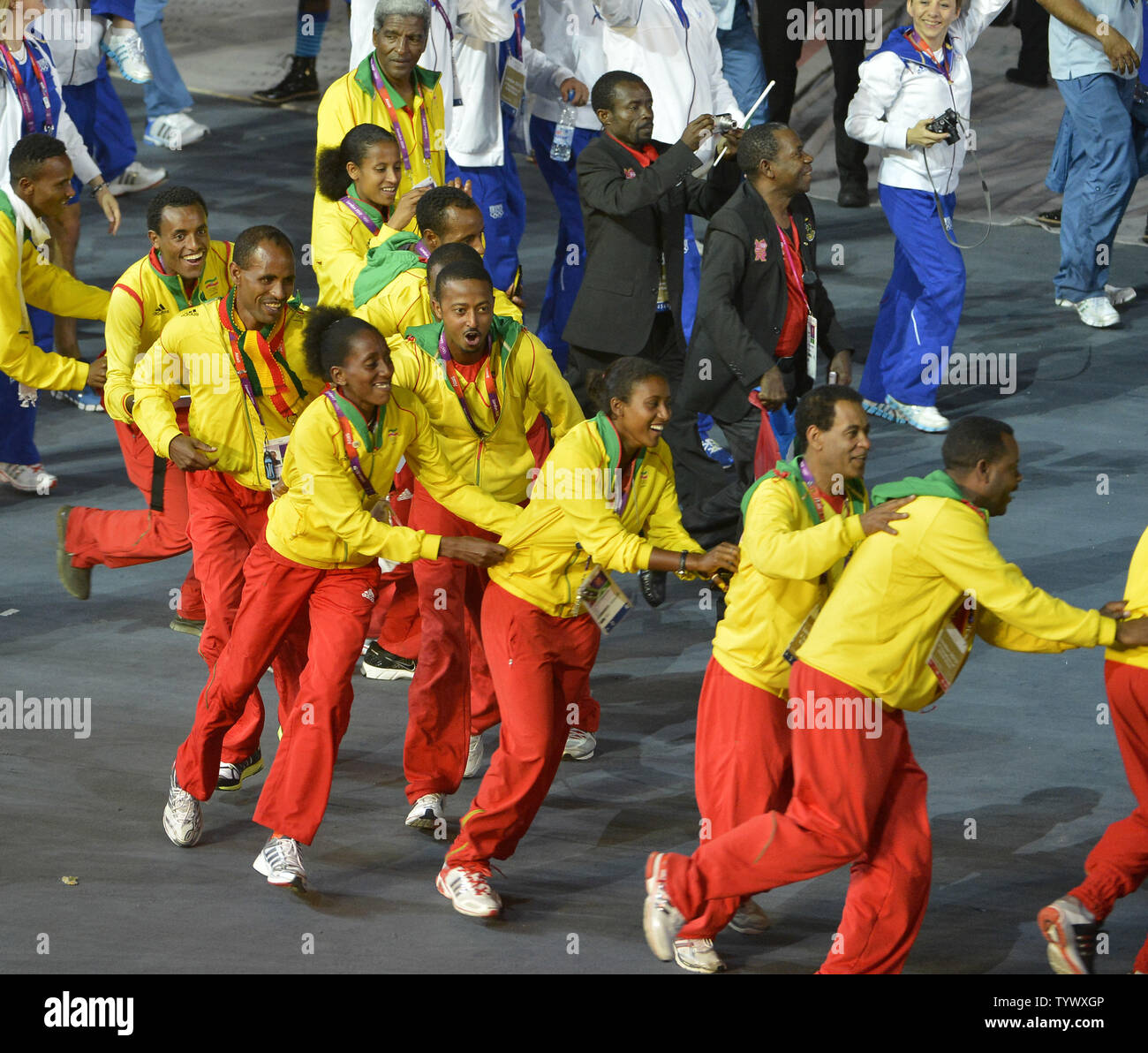 Conga line hi-res stock photography and images - Alamy