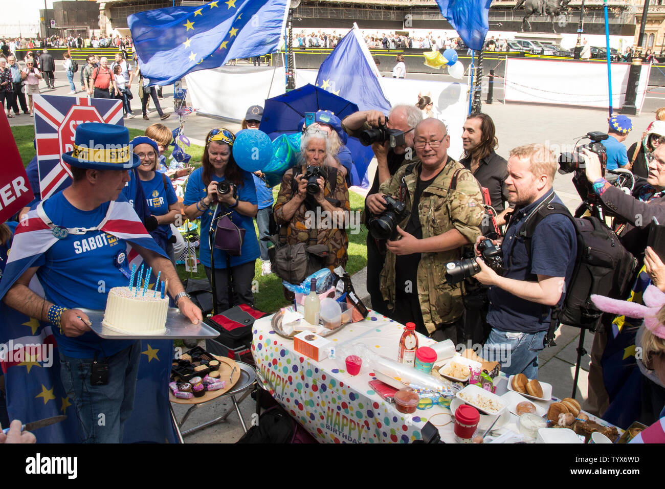 26 June 2019 - Opposite Parliament, London, UK - Steven Bray holding ...