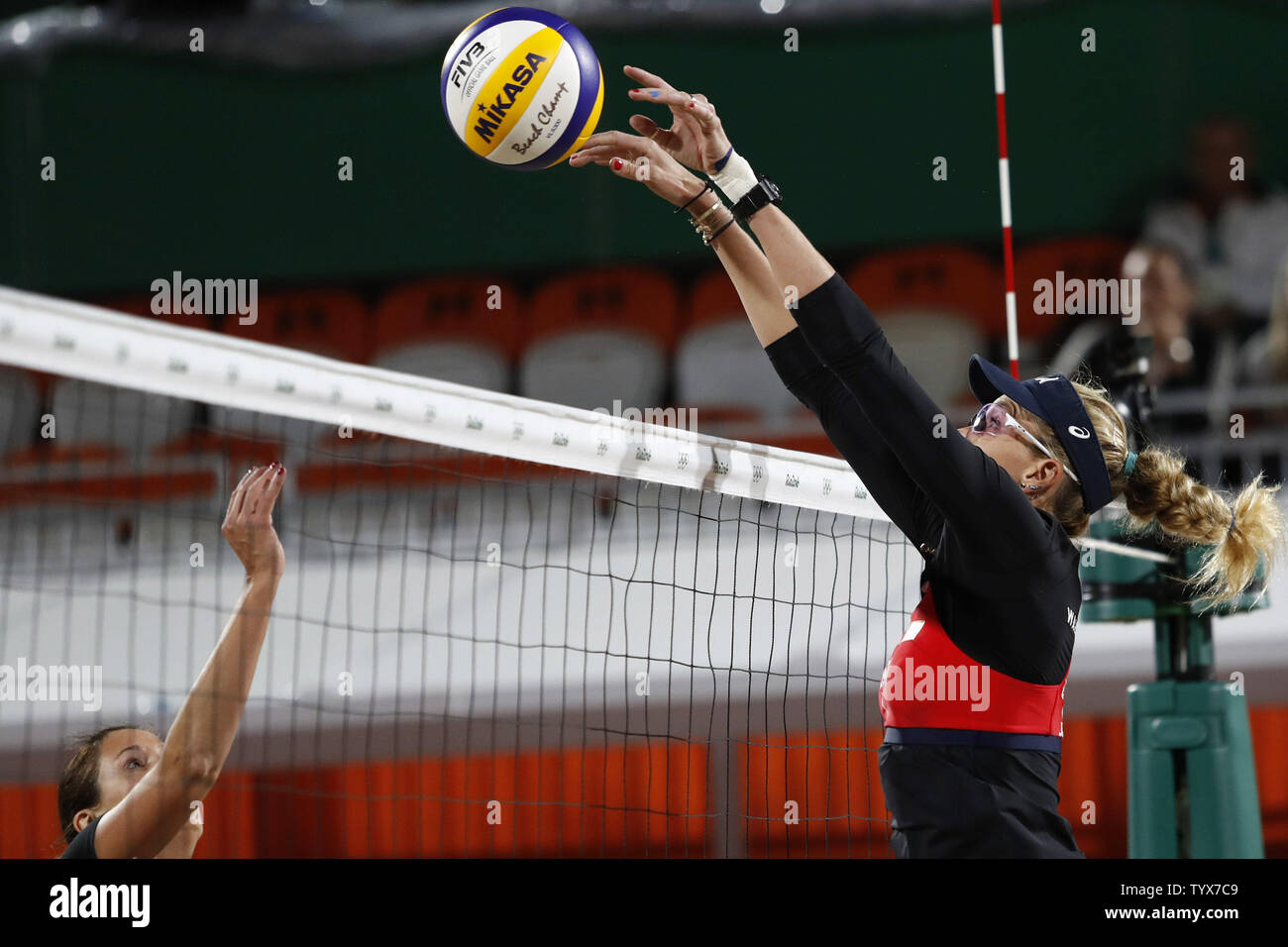 Kerri walsh jennings olympics hi-res stock photography and images - Alamy