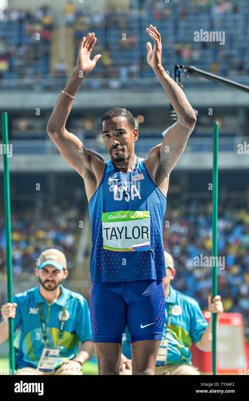 Christian Taylor (USA) celebrates his gold medal winning jump during ...