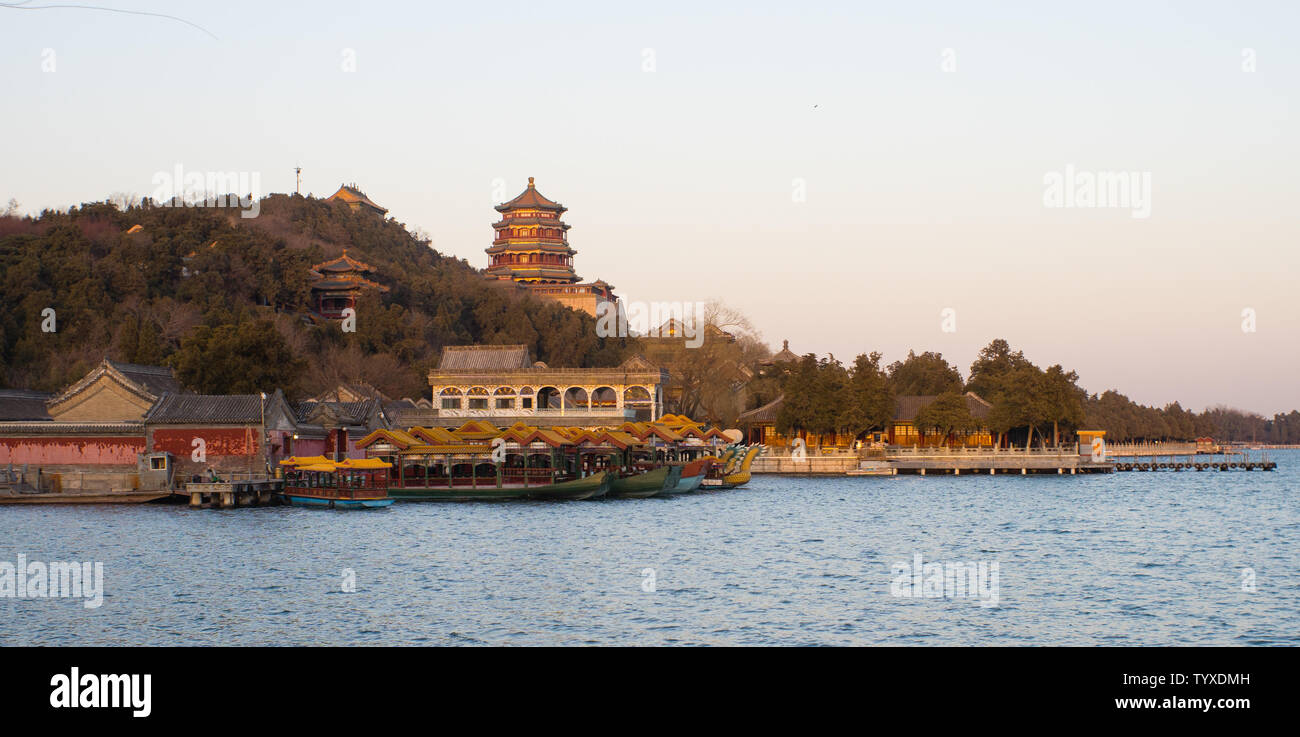 Summer Palace Scenic Promenade Stock Photo - Alamy