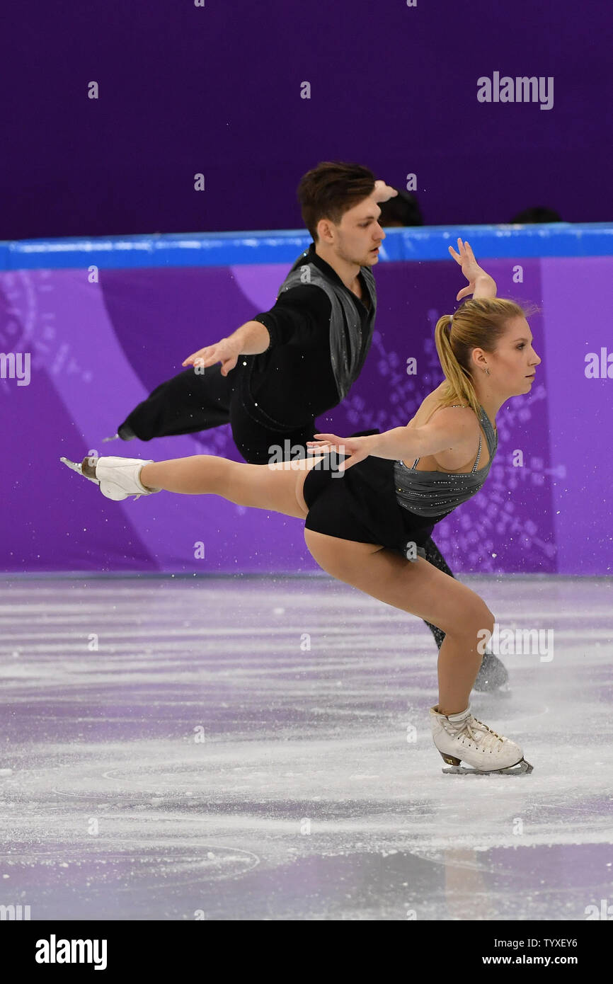 Ekaterina Alexandrovskaya and Harley Windsor of Australia compete in ...