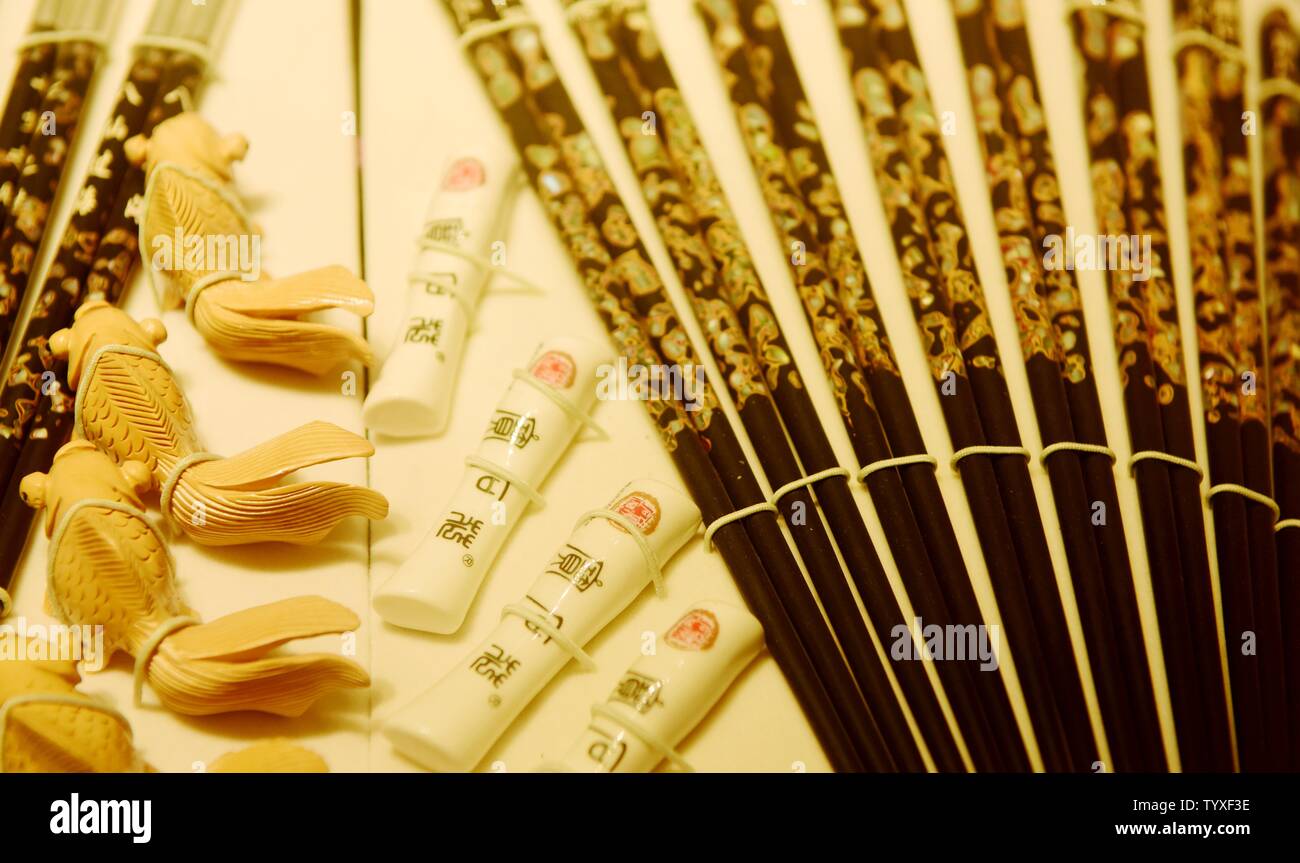 Luxury chopsticks hi-res stock photography and images - Alamy