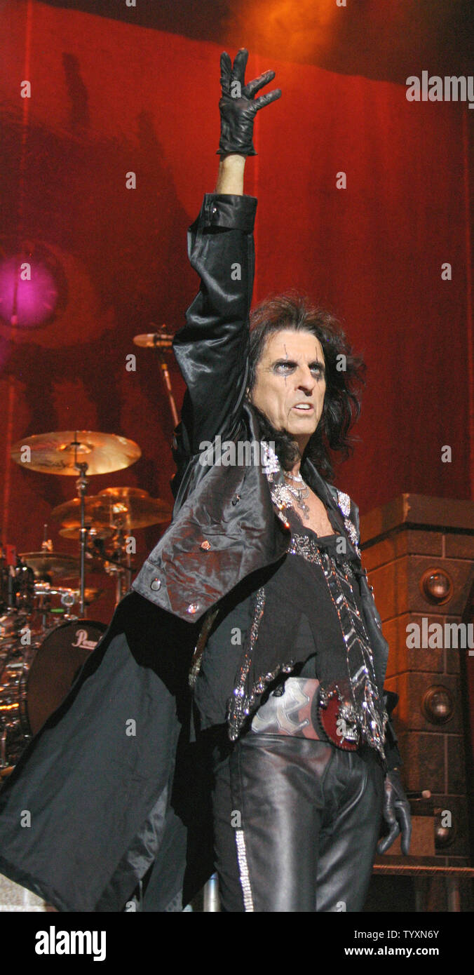 Rocker Alice Cooper performs at Olympia Hall in Paris, France on July ...