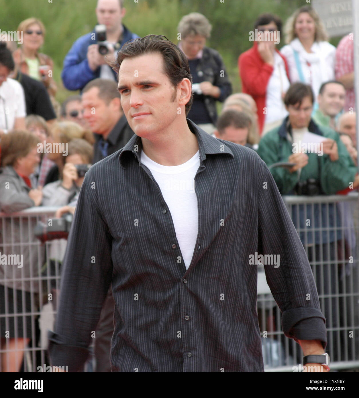 Matt dillon crash hi-res stock photography and images - Alamy