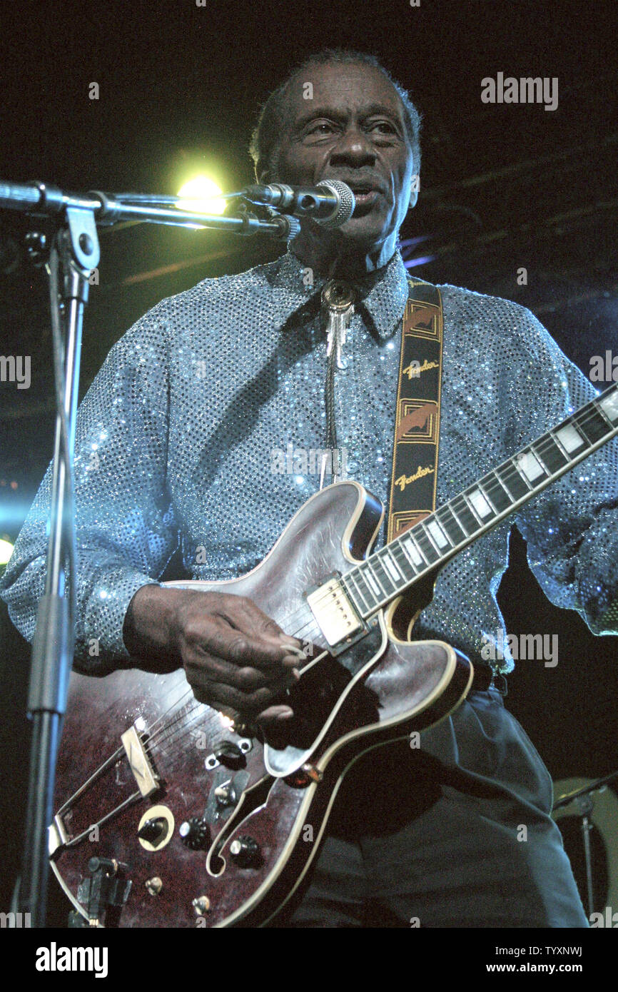 Rocker Chuck Berry performs in concert at Elysee Montmartre in Paris ...