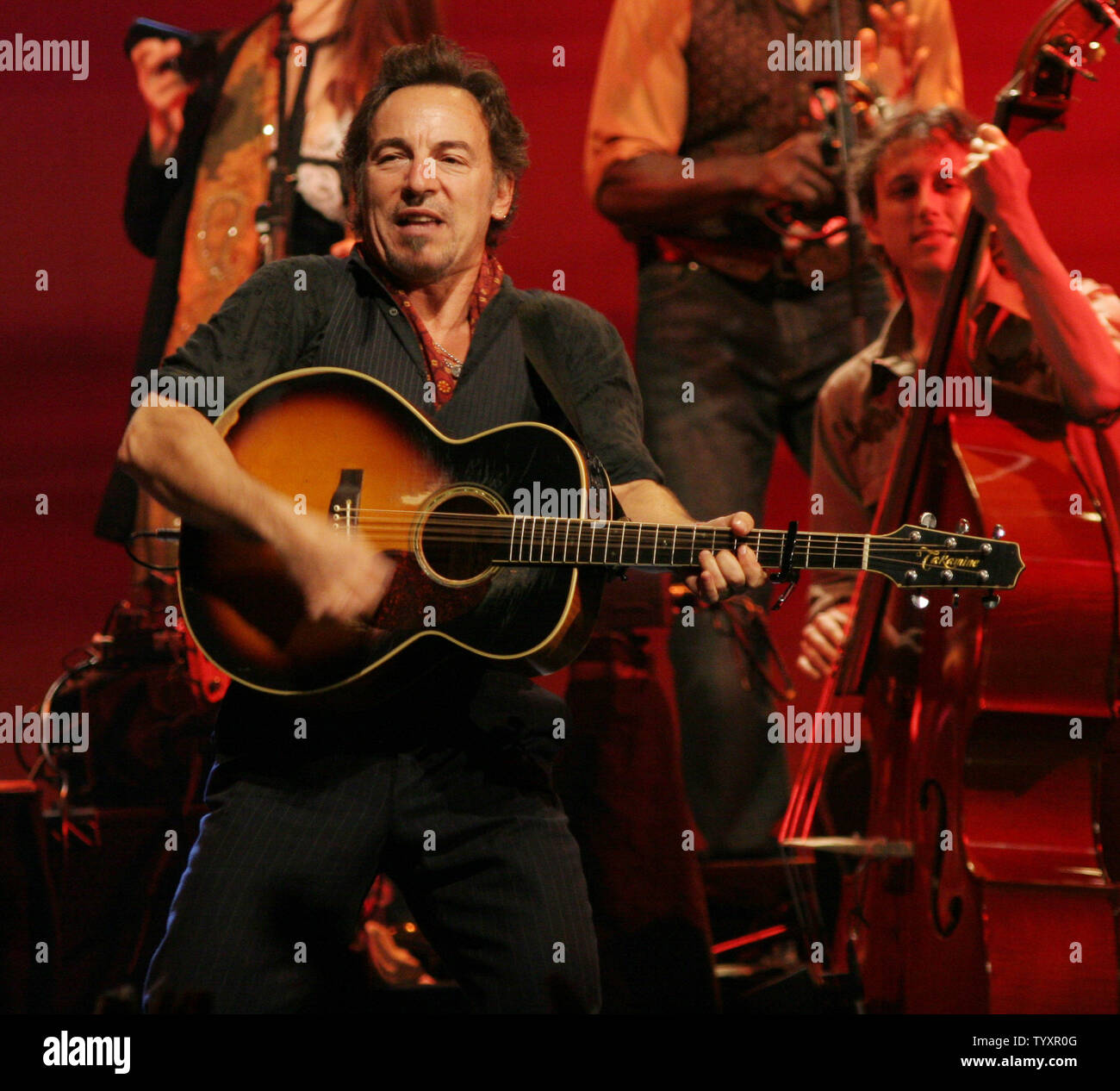 Bruce springsteen seeger sessions band hi-res stock photography and ...