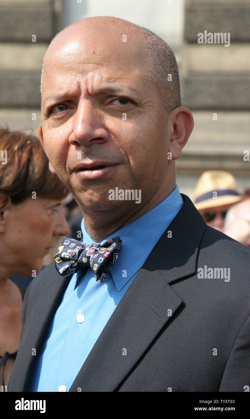 Washington D.C. Mayor Anthony Williams arrives at a 4th of July ...