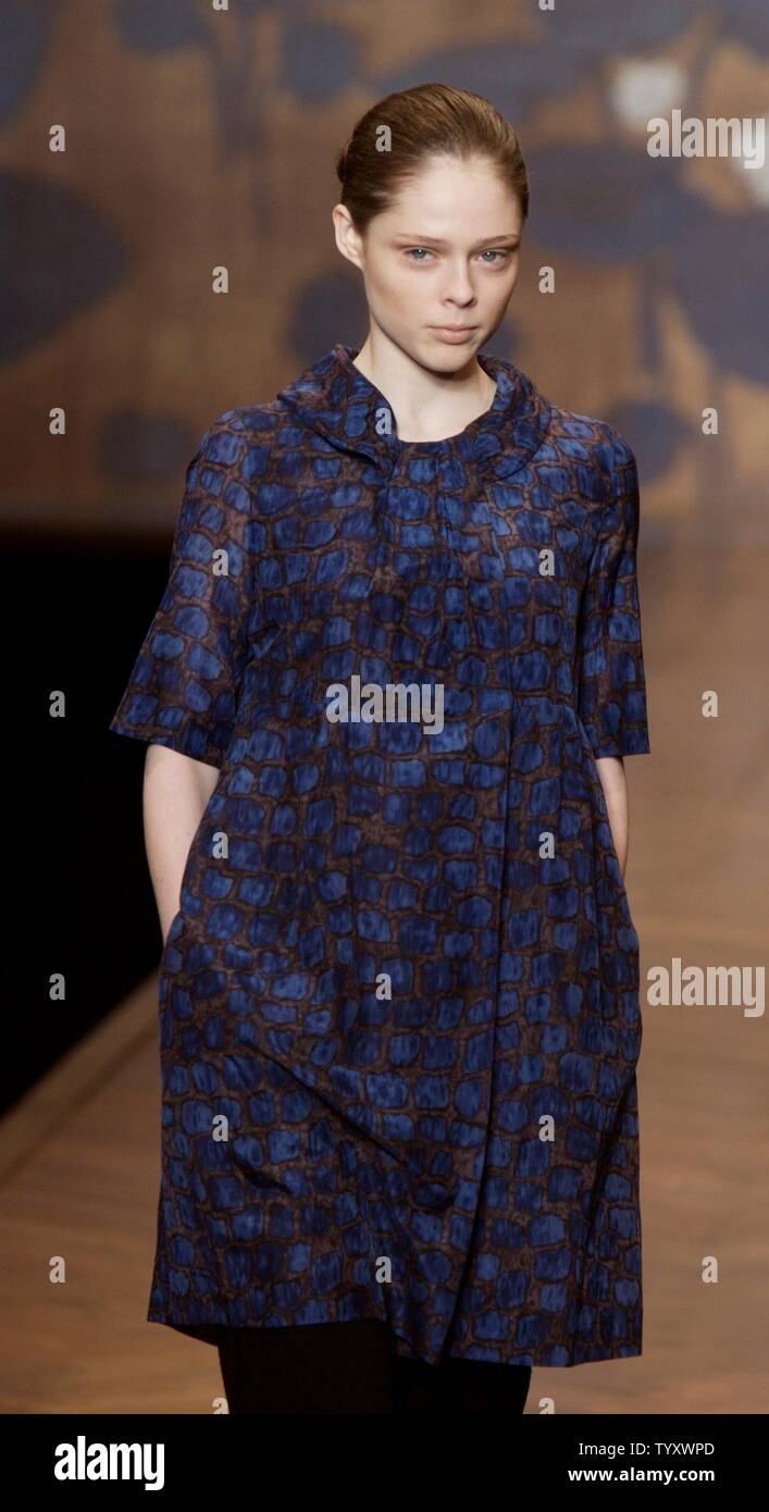 Cacharel paris ready wear model hi-res stock photography and images - Alamy