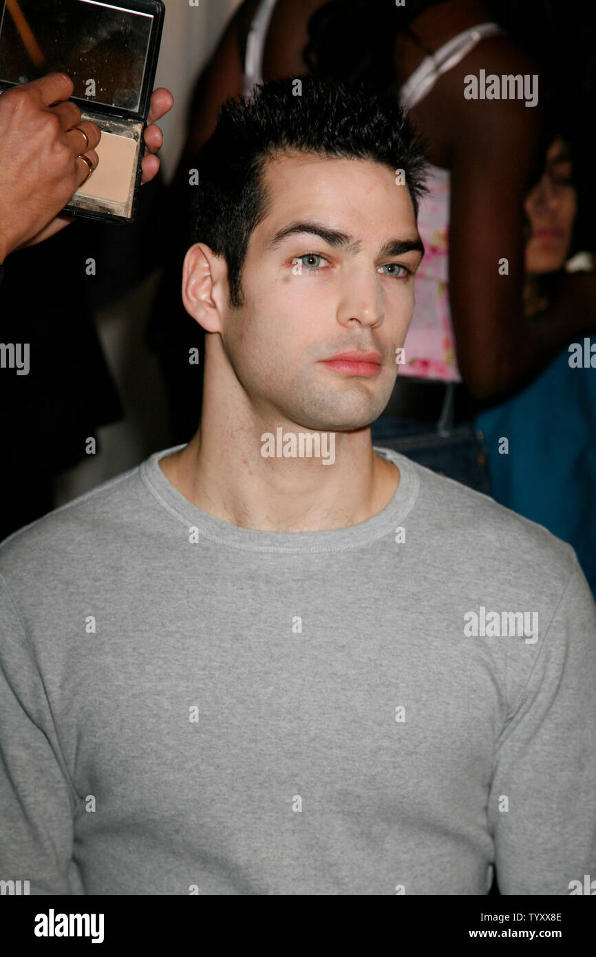 Male models backstage hi-res stock photography and images - Alamy