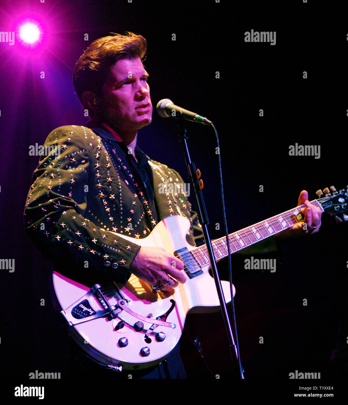 Singer Chris Isaak performs in concert at the Palais des Congres in ...