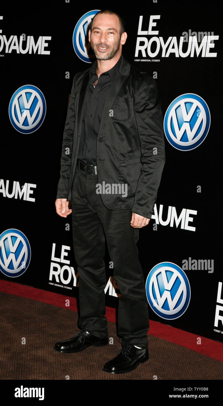 Actor Ashraf Barhom arrives at the French premiere of the "The Kingdom ...
