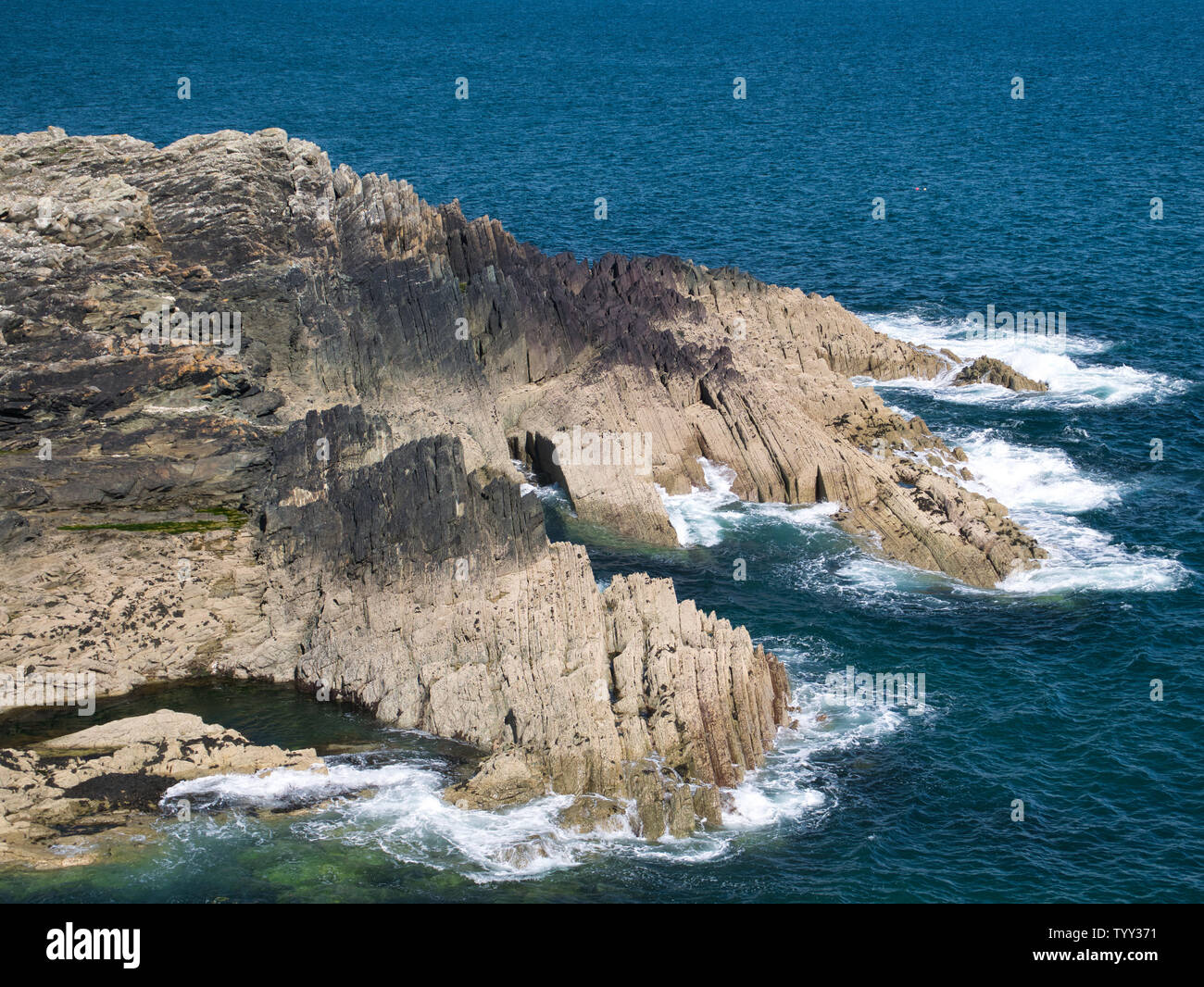Inclined strata hi-res stock photography and images - Alamy