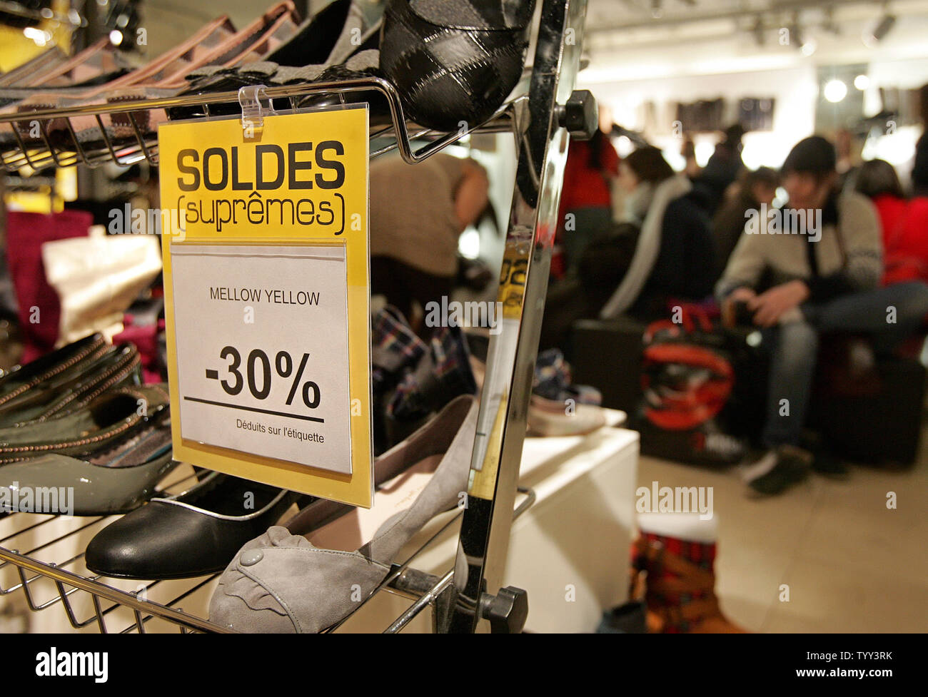 Slashing prices hi-res stock photography and images - Alamy