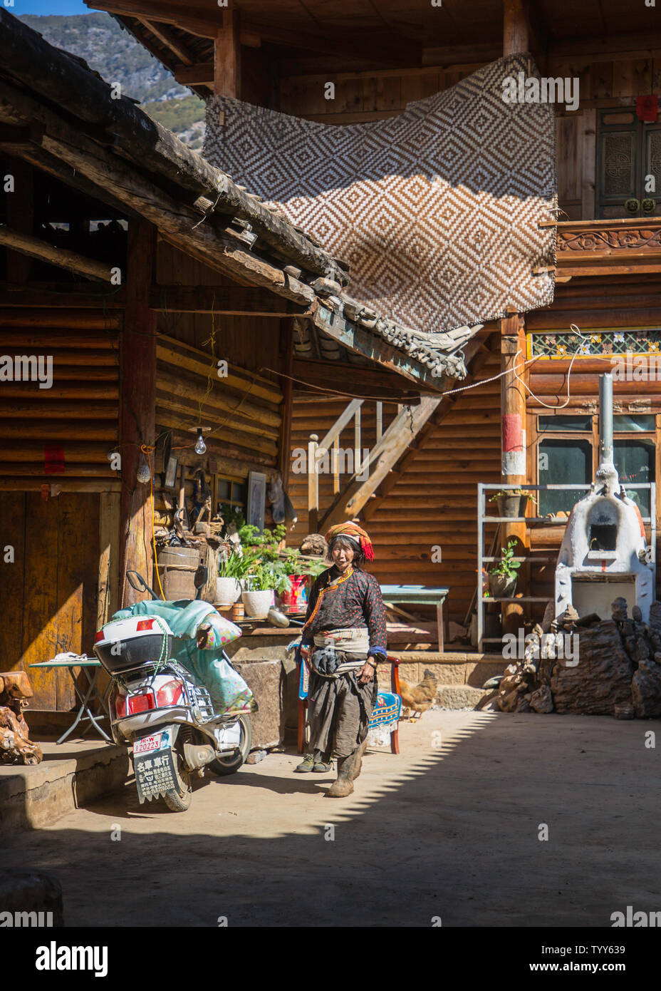 The mosuo people hi-res stock photography and images - Alamy