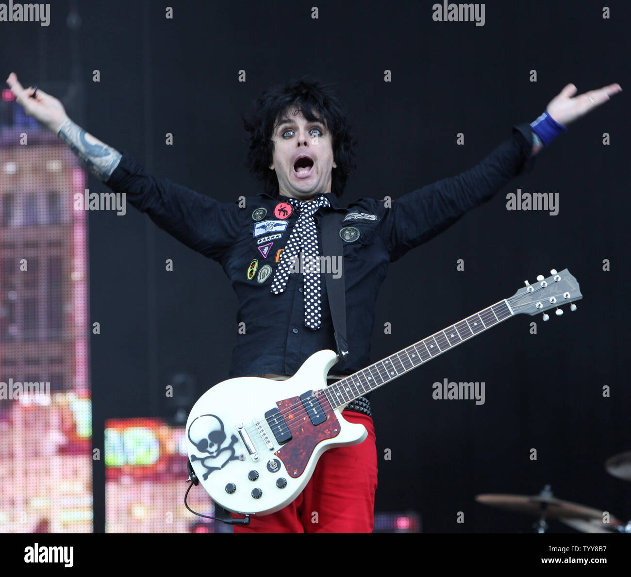 Lead vocalist and guitarist Billie Joe Armstrong of Green Day performs ...
