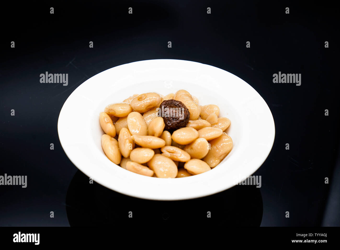 Fusion cuisine hi-res stock photography and images - Alamy