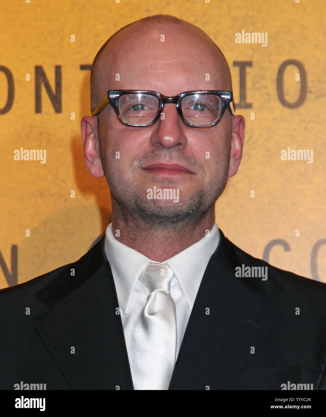 Steven Soderbergh arrives at the French premiere of the film "Contagion ...