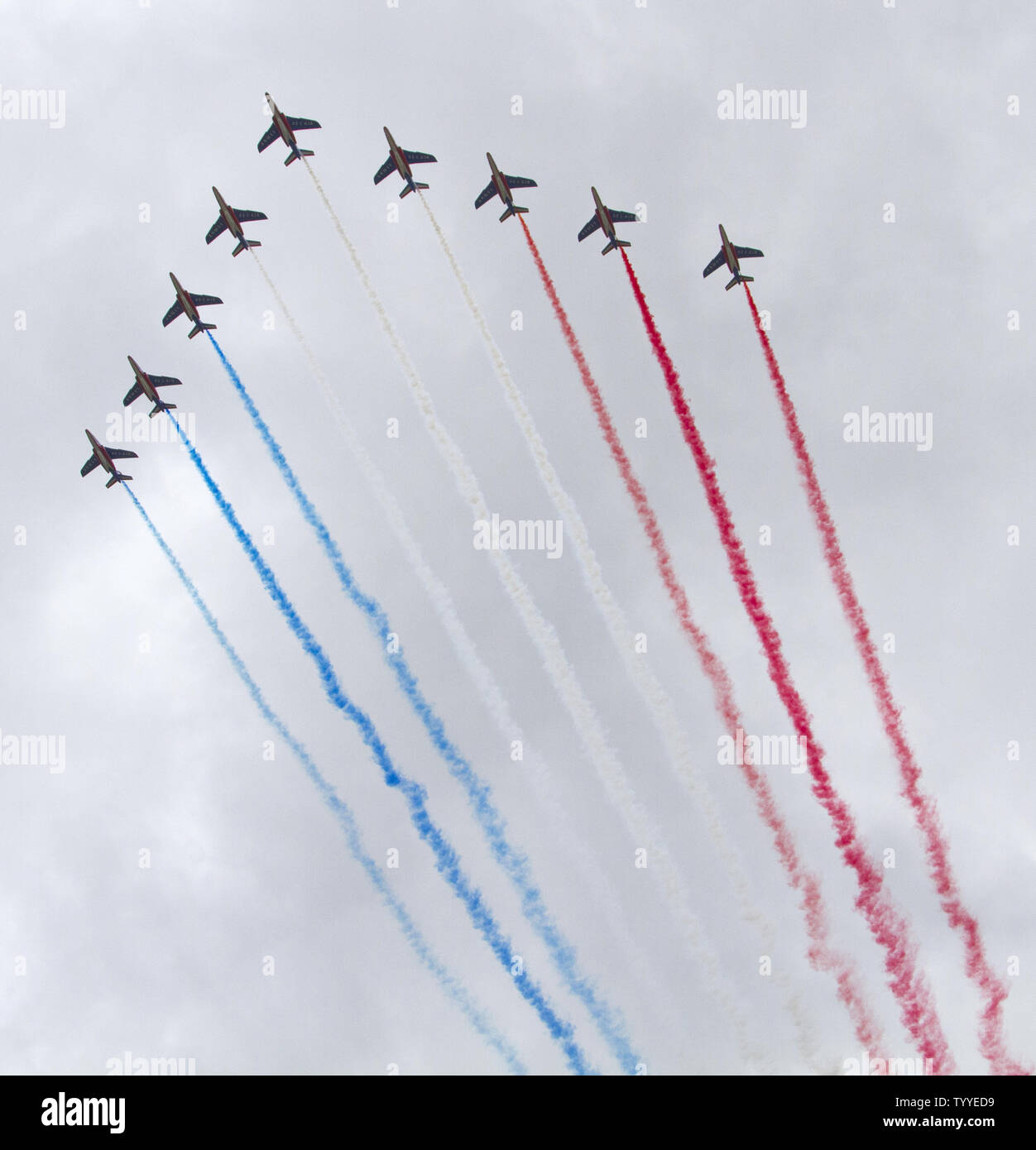 French military aircraft participate in the annual Bastille Day ...