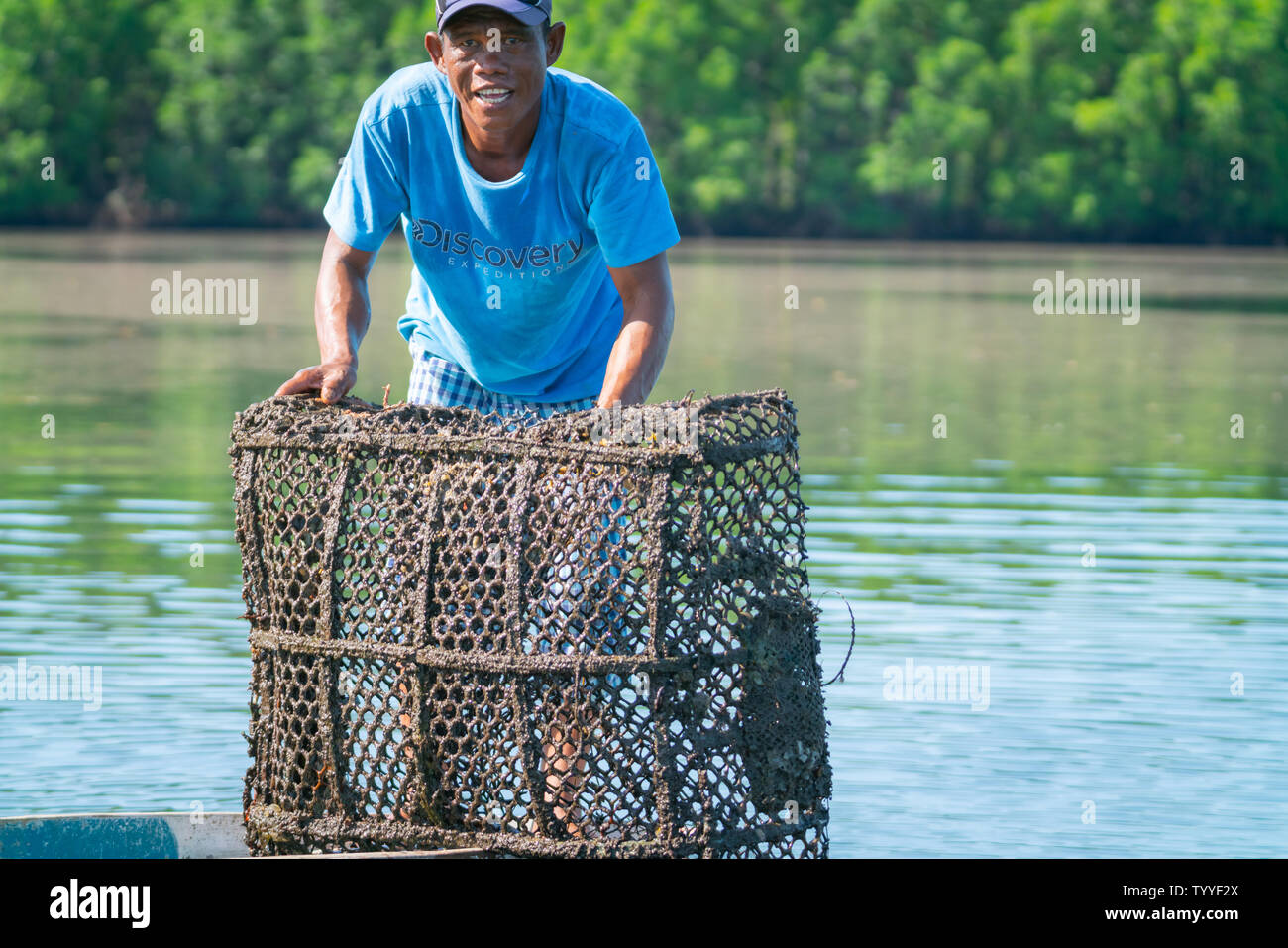 Finding fish traps hi-res stock photography and images - Alamy