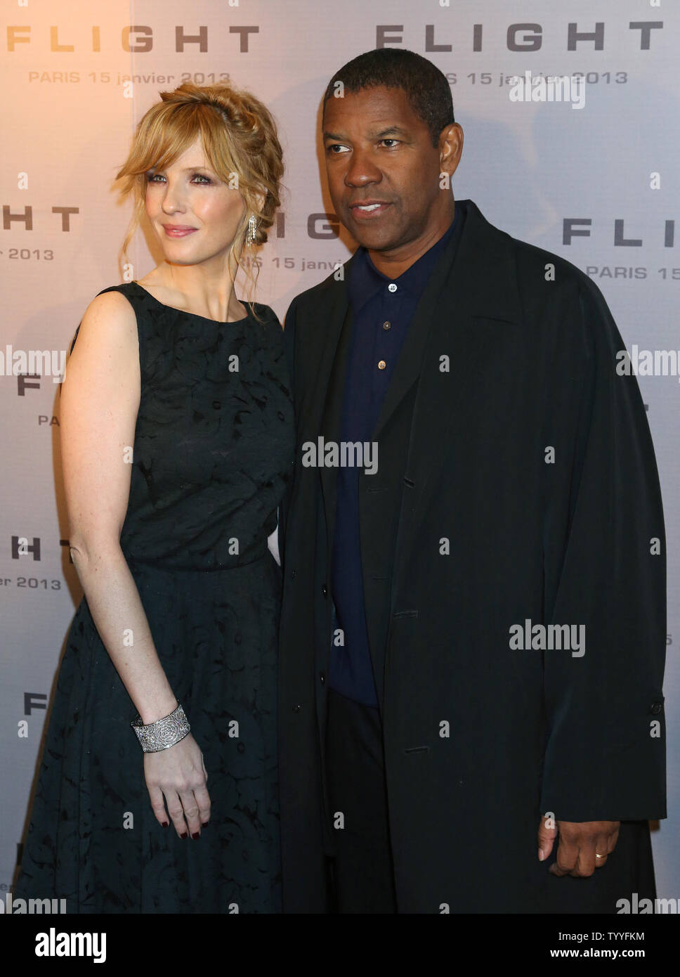 Kelly reilly and denzel washington hi-res stock photography and images ...